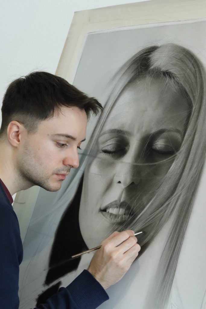 Pencil Art by Felipe Tenorio - Magzoid Magazine