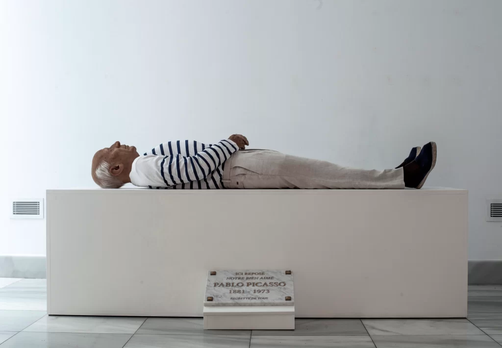 Controversial sculpture of Picasso stirs buzz - Magzoid Magazine