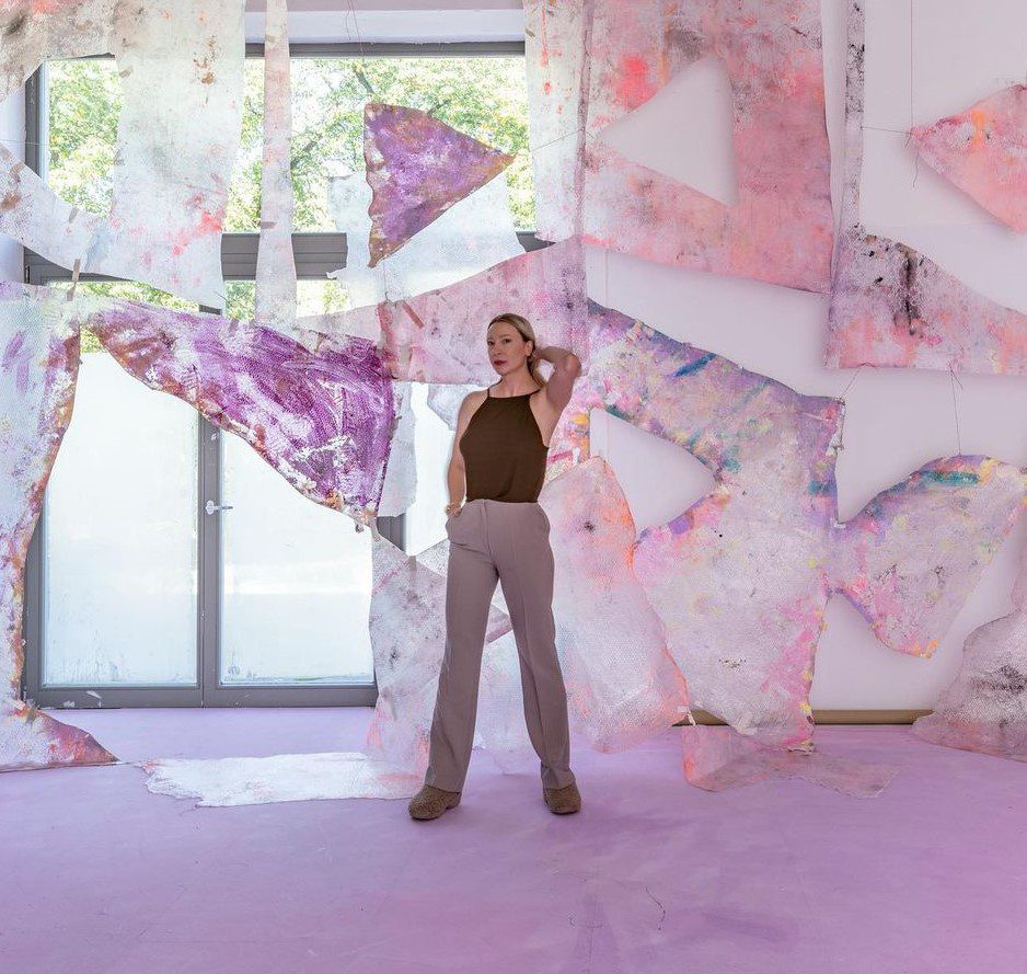 Ana Pušica: Exploring Imagination, Gesture, and Color in Dynamic ...