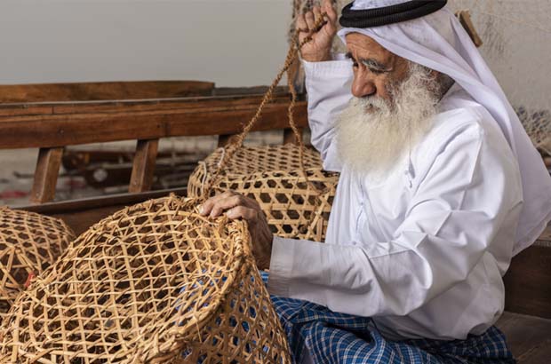Traditional Emirati Crafts and Modern Artisans : Preserving heritage