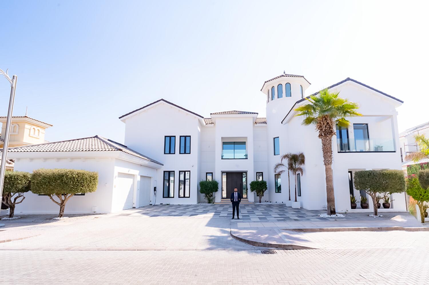 HOUZON Shines in UAE’s Luxury Market with Record Dh64 Million Villa ...